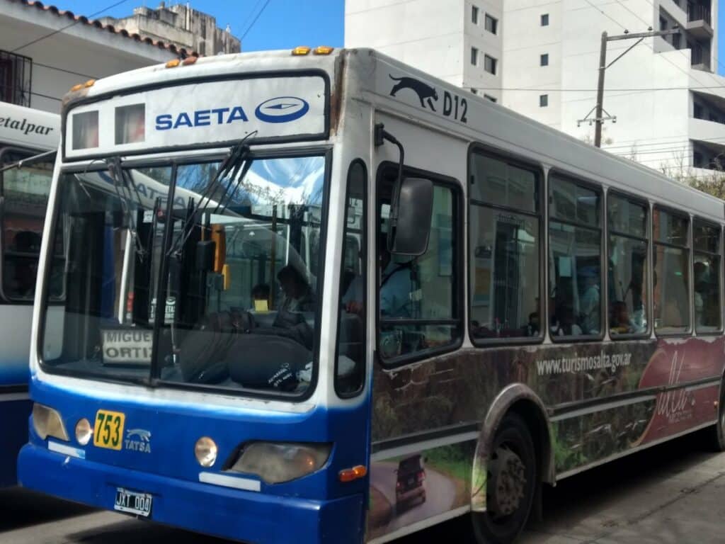 Saeta anuncia modificaciones en sus recorridos - Salta 4400