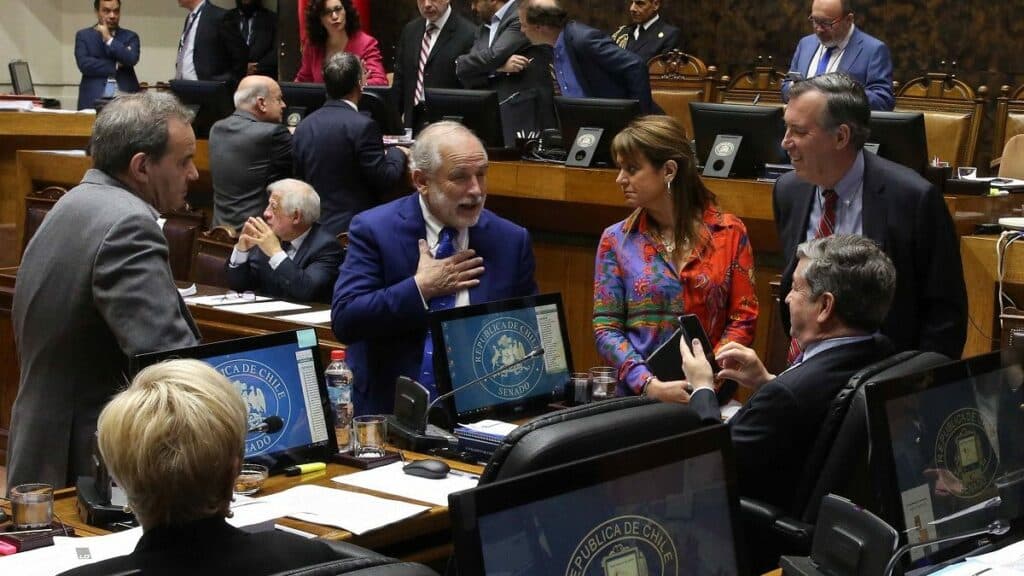 Chile: el Parlamento aprobó crear una nueva Constitución - Salta 4400