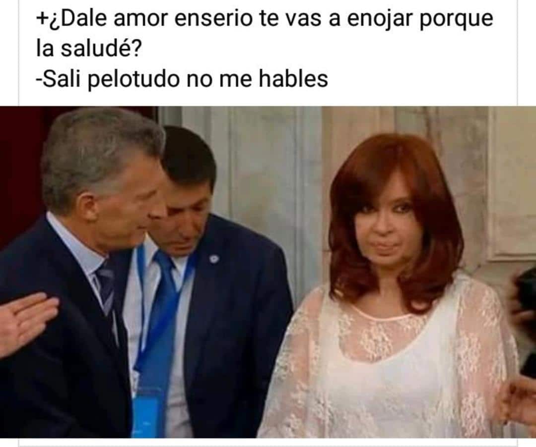 Estallaron las redes por el saludo entre Cristina y Macri - Salta 4400