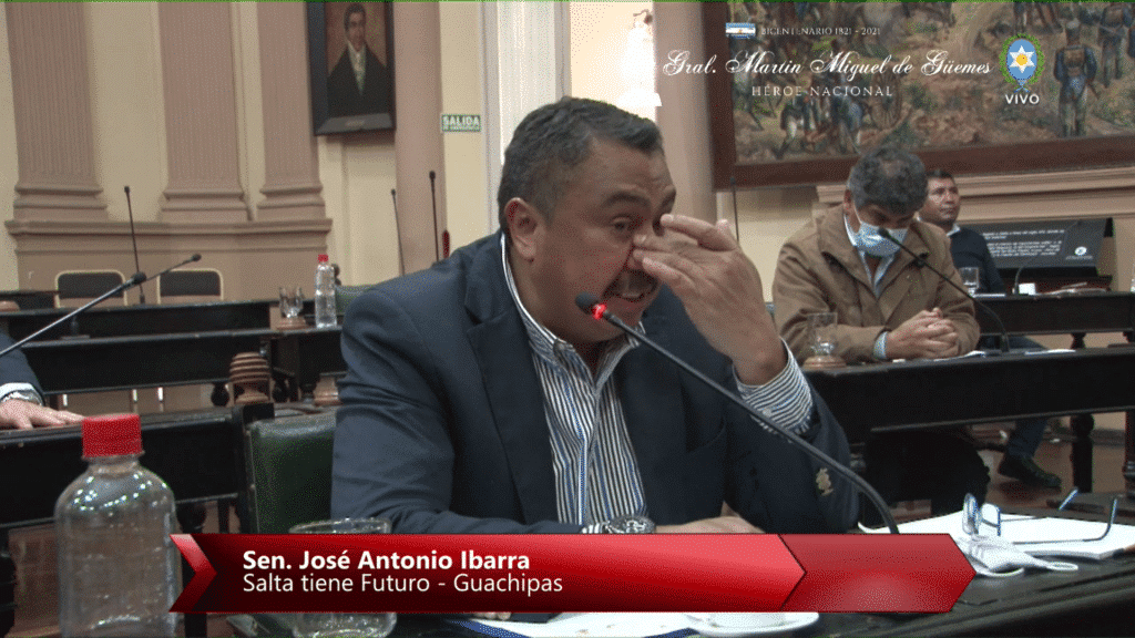 El senador José Ibarra conmocionado por la pérdida de dos hermanos por ...